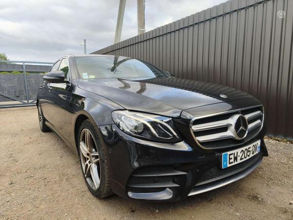 Black Mercedes-Benz E 220 2018 in Kaunas, with an engine capacity of 1.95 L and mileage of 235 thousand km for 12700 €, photo 1 on AUTOMOTO.COM.LV