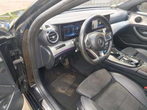 Черный Мерседес E 220 2018 в Каунас, объемом двигателя 1.95 л и пробегом 235 тыс. км за 12700 €, фото 10 на AUTOMOTO.COM.LV