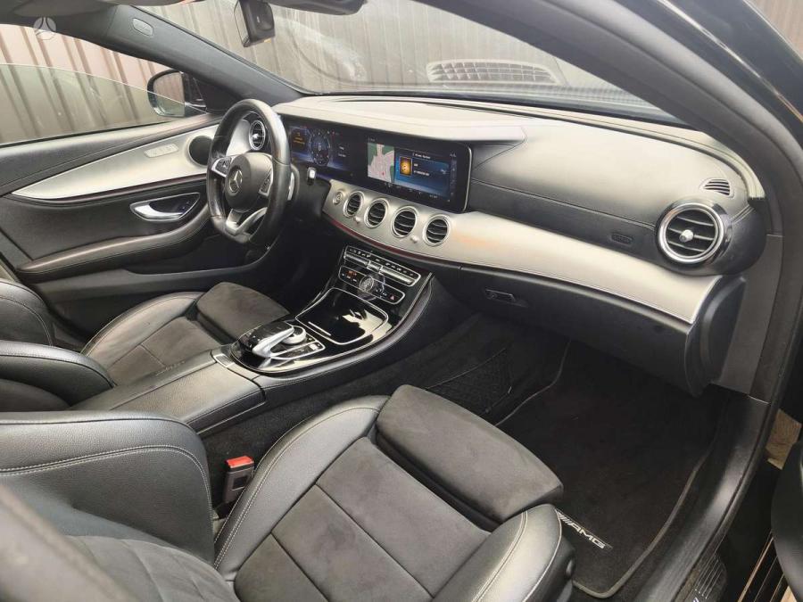 Черный Мерседес E 220 2018 в Каунас, объемом двигателя 1.95 л и пробегом 235 тыс. км за 12700 €, фото 11 на AUTOMOTO.COM.LV