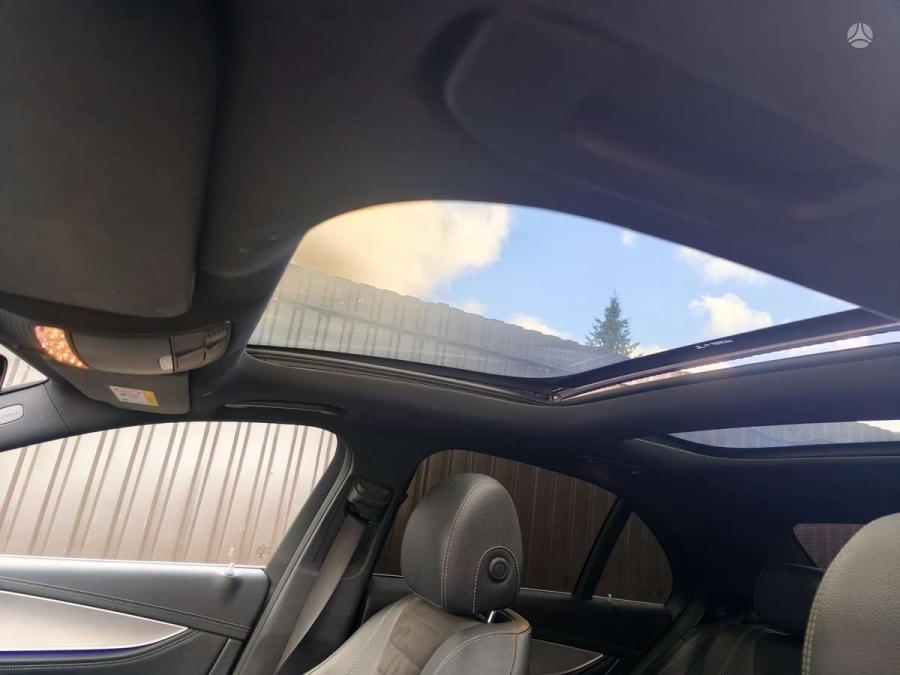 Черный Мерседес E 220 2018 в Каунас, объемом двигателя 1.95 л и пробегом 235 тыс. км за 12700 €, фото 12 на AUTOMOTO.COM.LV