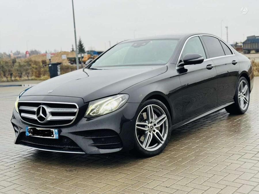Melns Mercedes-Benz E 220 2019 Kauņa, ar dzinēja tilpumu 1.95 L un nobraukumu 192 tūkst. km par 19800 €, foto 1 vietnē AUTOMOTO.COM.LV