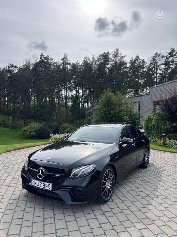 Black Mercedes-Benz E 220 2019 in Vilnius, with an engine capacity of 1.95 L and mileage of 287 thousand km for 24800 €, photo 1 on AUTOMOTO.COM.LV