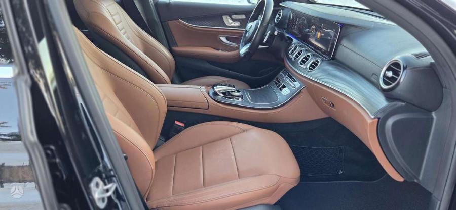 Black Mercedes-Benz E 220 2019 in Vilnius, with an engine capacity of 1.95 L and mileage of 239 thousand km for 22950 €, photo 12 on AUTOMOTO.COM.LV