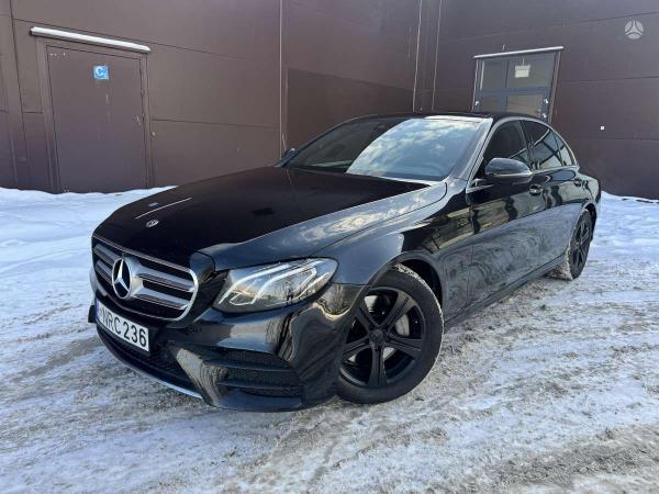 Melns Mercedes-Benz E 220 2019 Kauņa, ar dzinēja tilpumu 1.95 L un nobraukumu 193 tūkst. km par 18200 €, foto 2 vietnē AUTOMOTO.COM.LV