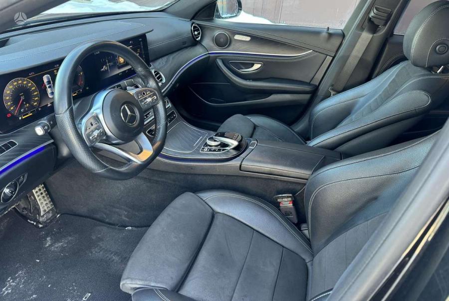 Black Mercedes-Benz E 220 2019 in Kaunas, with an engine capacity of 1.95 L and mileage of 193 thousand km for 18200 €, photo 8 on AUTOMOTO.COM.LV