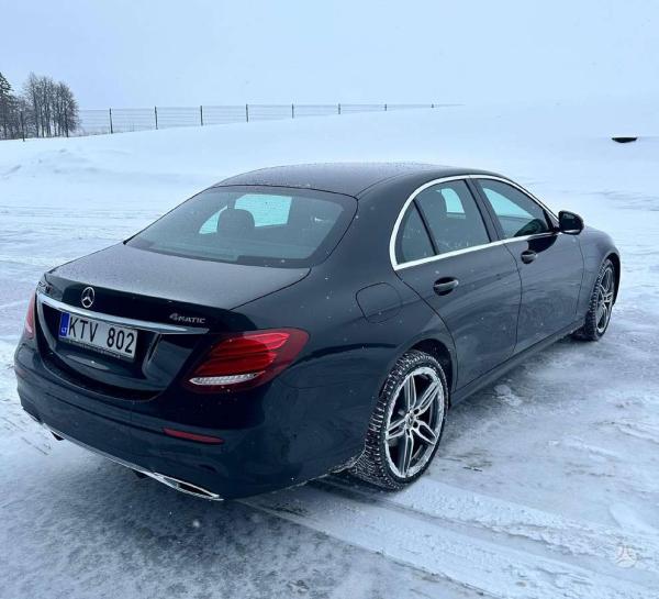 Melns Mercedes-Benz E 220 2019 Kauņa, ar dzinēja tilpumu 1.95 L un nobraukumu 150 tūkst. km par 24500 €, foto 5 vietnē AUTOMOTO.COM.LV