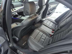 Black Mercedes-Benz E 220 2019 in Kaunas, with an engine capacity of 1.95 L and mileage of 240 thousand km for 20000 €, photo 9 on AUTOMOTO.COM.LV