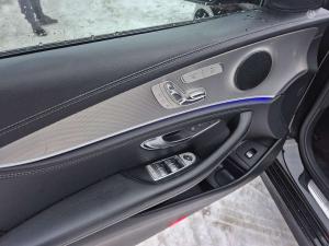 Black Mercedes-Benz E 220 2019 in Kaunas, with an engine capacity of 1.95 L and mileage of 240 thousand km for 20000 €, photo 11 on AUTOMOTO.COM.LV