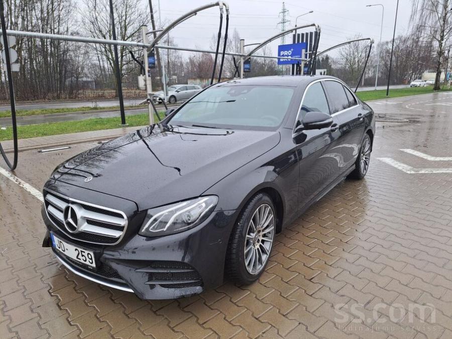 Melns Mercedes-Benz E 220 2019 Rīga, ar dzinēja tilpumu 2.00 L un nobraukumu 127 tūkst. km par 21500 €, foto 4 vietnē AUTOMOTO.COM.LV