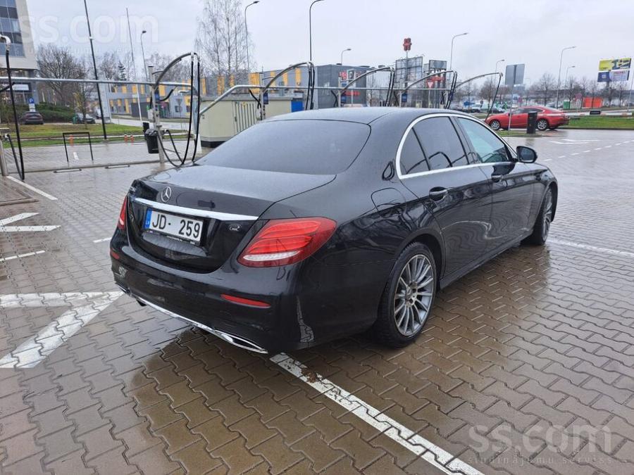 Melns Mercedes-Benz E 220 2019 Rīga, ar dzinēja tilpumu 2.00 L un nobraukumu 127 tūkst. km par 21500 €, foto 5 vietnē AUTOMOTO.COM.LV