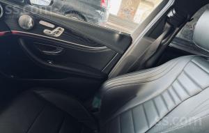 Melns Mercedes-Benz E 220 2019 Rīga, ar dzinēja tilpumu 2.00 L un nobraukumu 177 tūkst. km par 23800 €, foto 25 vietnē AUTOMOTO.COM.LV