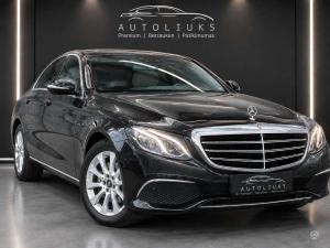 Черный Мерседес E 220 2019 в Таураге, объемом двигателя 1.95 л и пробегом 380 тыс. км за 14000 €, фото 3 на AUTOMOTO.COM.LV