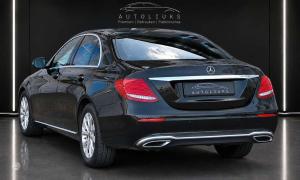 Черный Мерседес E 220 2019 в Таураге, объемом двигателя 1.95 л и пробегом 380 тыс. км за 14000 €, фото 4 на AUTOMOTO.COM.LV