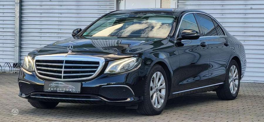 Черный Мерседес E 220 2019 в Таураге, объемом двигателя 1.95 л и пробегом 380 тыс. км за 14000 €, фото 12 на AUTOMOTO.COM.LV