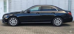 Черный Мерседес E 220 2019 в Таураге, объемом двигателя 1.95 л и пробегом 380 тыс. км за 14000 €, фото 14 на AUTOMOTO.COM.LV