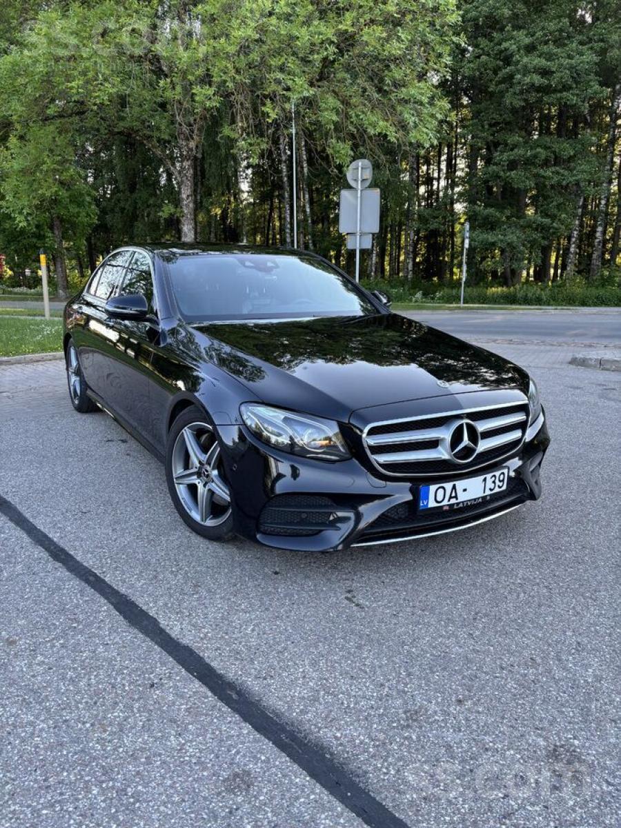 Melns Mercedes-Benz E 220 2019 Rīga, ar dzinēja tilpumu 2.00 L un nobraukumu 310 tūkst. km par 24950 €, foto 3 vietnē AUTOMOTO.COM.LV