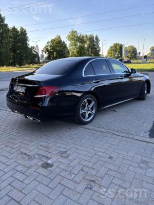 Melns Mercedes-Benz E 220 2019 Rīga, ar dzinēja tilpumu 2.00 L un nobraukumu 310 tūkst. km par 24950 €, foto 5 vietnē AUTOMOTO.COM.LV
