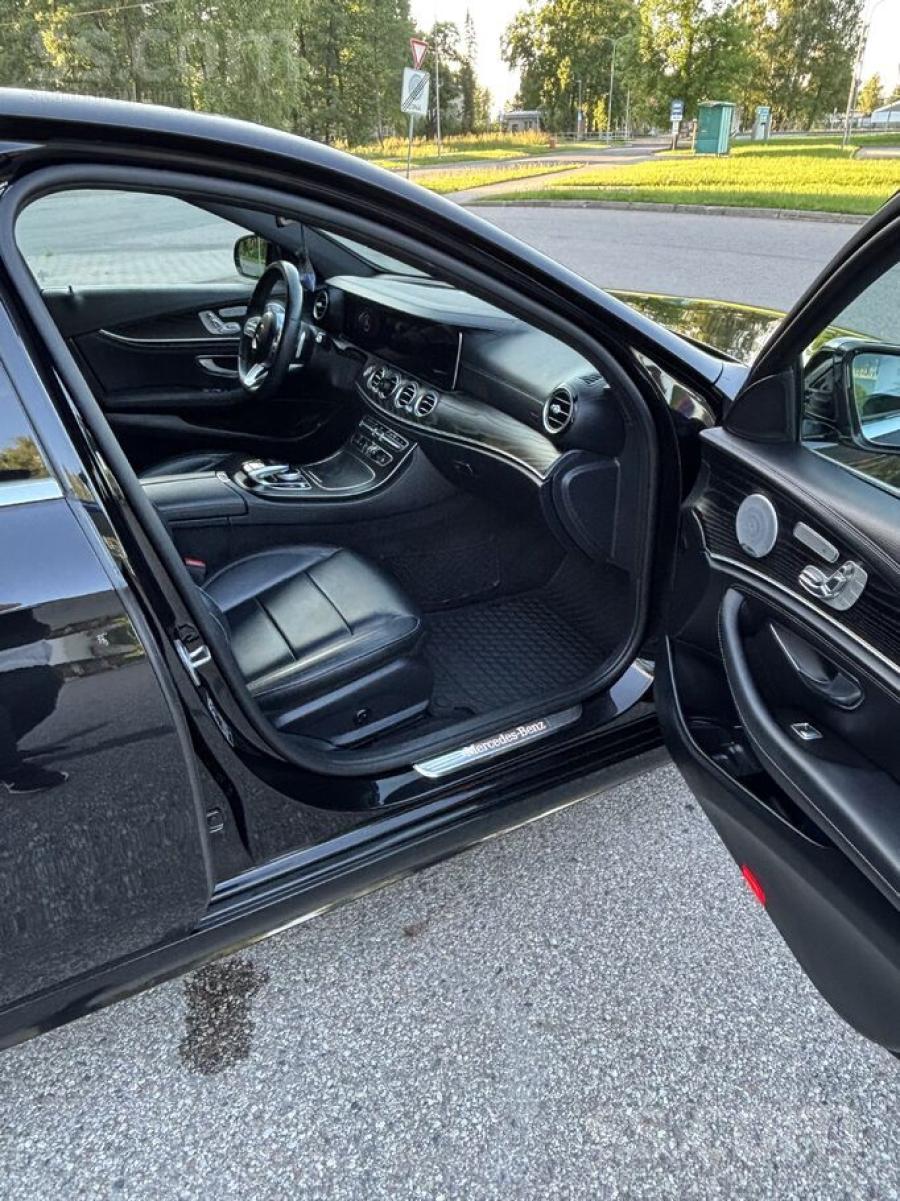 Melns Mercedes-Benz E 220 2019 Rīga, ar dzinēja tilpumu 2.00 L un nobraukumu 310 tūkst. km par 24950 €, foto 9 vietnē AUTOMOTO.COM.LV