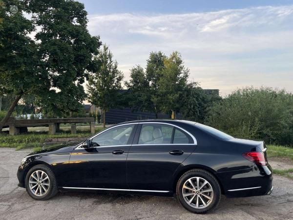 Melns Mercedes-Benz E 220 2019 Kauņa, ar dzinēja tilpumu 1.95 L un nobraukumu 347 tūkst. km par 8890 €, foto 5 vietnē AUTOMOTO.COM.LV