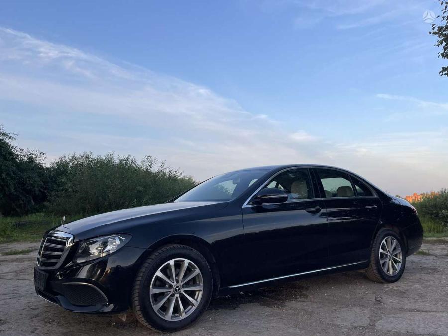 Черный Мерседес E 220 2019 в Каунас, объемом двигателя 1.95 л и пробегом 347 тыс. км за 8890 €, фото 8 на AUTOMOTO.COM.LV