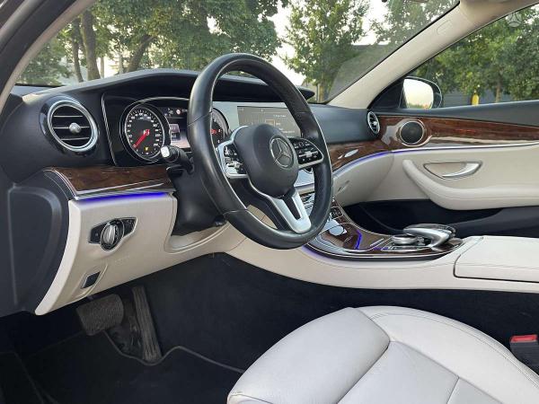 Melns Mercedes-Benz E 220 2019 Kauņa, ar dzinēja tilpumu 1.95 L un nobraukumu 347 tūkst. km par 8890 €, foto 10 vietnē AUTOMOTO.COM.LV