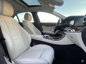 Черный Мерседес E 220 2019 в Каунас, объемом двигателя 1.95 л и пробегом 347 тыс. км за 8890 €, фото 17 на AUTOMOTO.COM.LV