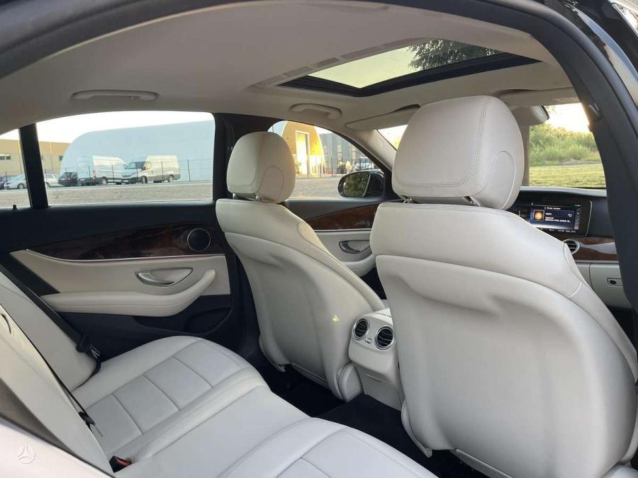 Черный Мерседес E 220 2019 в Каунас, объемом двигателя 1.95 л и пробегом 347 тыс. км за 8890 €, фото 19 на AUTOMOTO.COM.LV