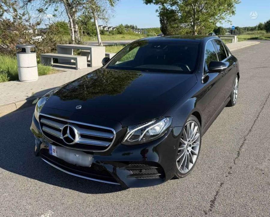 Melns Mercedes-Benz E 220 2019 Klaipėda, ar dzinēja tilpumu 1.95 L un nobraukumu 256 tūkst. km par 19800 €, foto 1 vietnē AUTOMOTO.COM.LV