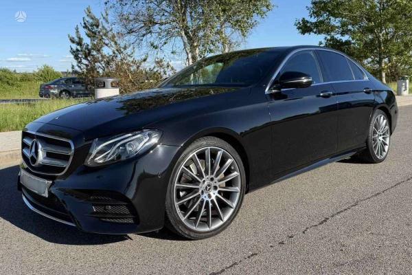 Black Mercedes-Benz E 220 2019 in Klaipeda, with an engine capacity of 1.95 L and mileage of 256 thousand km for 19800 €, photo 6 on AUTOMOTO.COM.LV