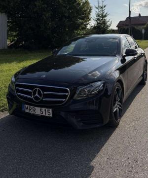 Черный Мерседес E 220 2019 в Вильнюс, объемом двигателя 1.95 л и пробегом 159 тыс. км за 19500 €, фото  на AUTOMOTO.COM.LV