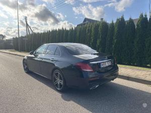Черный Мерседес E 220 2019 в Вильнюс, объемом двигателя 1.95 л и пробегом 159 тыс. км за 19500 €, фото 5 на AUTOMOTO.COM.LV