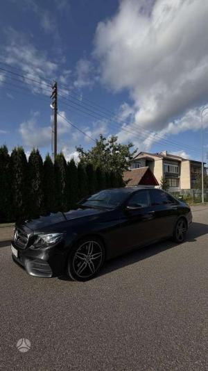 Черный Мерседес E 220 2019 в Вильнюс, объемом двигателя 1.95 л и пробегом 159 тыс. км за 19500 €, фото 8 на AUTOMOTO.COM.LV