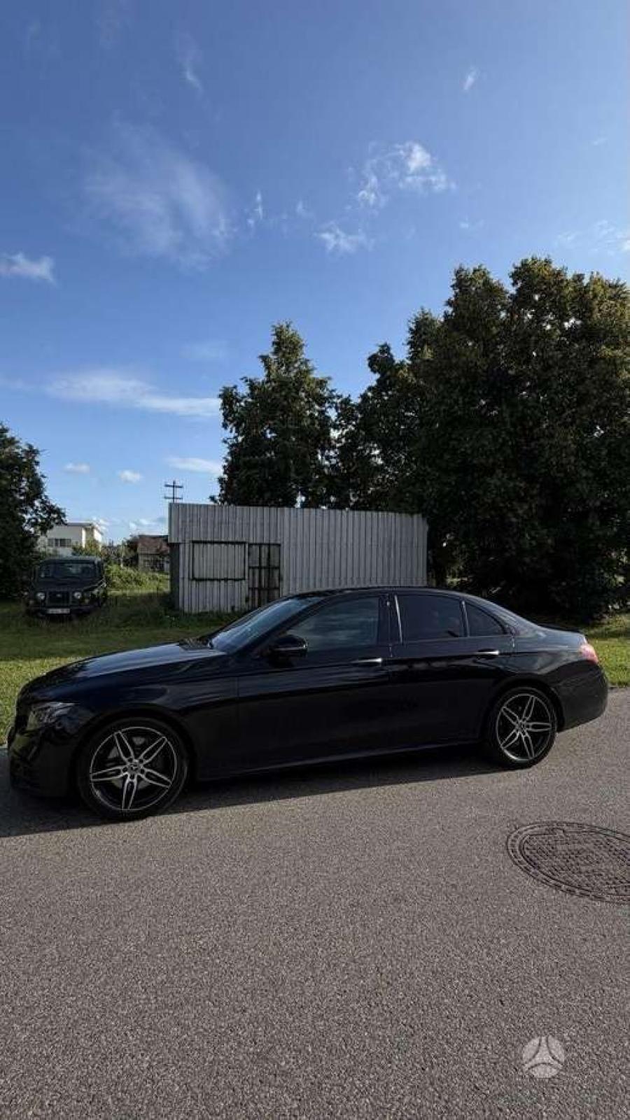 Черный Мерседес E 220 2019 в Вильнюс, объемом двигателя 1.95 л и пробегом 159 тыс. км за 19500 €, фото 9 на AUTOMOTO.COM.LV