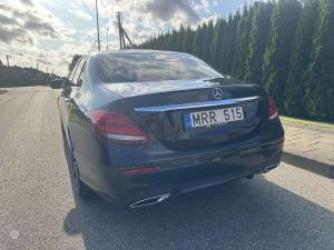 Черный Мерседес E 220 2019 в Вильнюс, объемом двигателя 1.95 л и пробегом 159 тыс. км за 19500 €, фото 10 на AUTOMOTO.COM.LV
