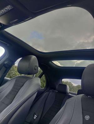 Черный Мерседес E 220 2019 в Каунас, объемом двигателя 1.95 л и пробегом 370 тыс. км за 16800 €, фото 16 на AUTOMOTO.COM.LV