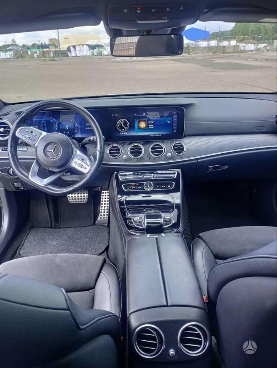 Черный Мерседес E 220 2019 в Каунас, объемом двигателя 1.95 л и пробегом 370 тыс. км за 16800 €, фото 18 на AUTOMOTO.COM.LV