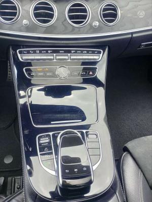 Черный Мерседес E 220 2019 в Каунас, объемом двигателя 1.95 л и пробегом 370 тыс. км за 16800 €, фото 19 на AUTOMOTO.COM.LV