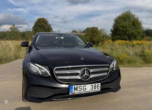 Melns Mercedes-Benz E 220 2019 Viļņa, ar dzinēja tilpumu 1.95 L un nobraukumu 209 tūkst. km par 19450 €, foto  vietnē AUTOMOTO.COM.LV