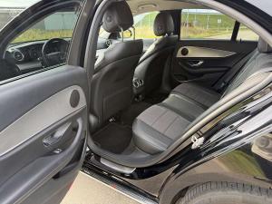 Melns Mercedes-Benz E 220 2019 Viļņa, ar dzinēja tilpumu 1.95 L un nobraukumu 209 tūkst. km par 19450 €, foto 14 vietnē AUTOMOTO.COM.LV