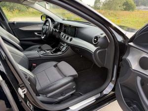Melns Mercedes-Benz E 220 2019 Viļņa, ar dzinēja tilpumu 1.95 L un nobraukumu 209 tūkst. km par 19450 €, foto 16 vietnē AUTOMOTO.COM.LV