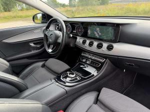 Melns Mercedes-Benz E 220 2019 Viļņa, ar dzinēja tilpumu 1.95 L un nobraukumu 209 tūkst. km par 19450 €, foto 17 vietnē AUTOMOTO.COM.LV