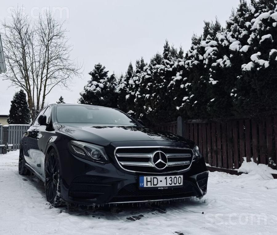 Черный Мерседес E 220 2019 в Рига, объемом двигателя 2.00 л и пробегом 168 тыс. км за 23500 €, фото 4 на AUTOMOTO.COM.LV