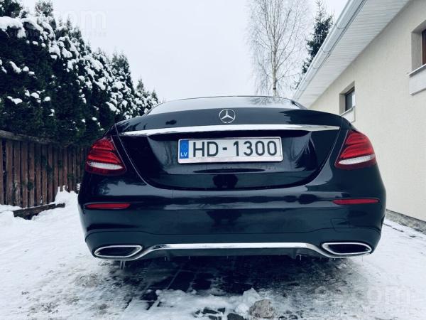Черный Мерседес E 220 2019 в Рига, объемом двигателя 2.00 л и пробегом 168 тыс. км за 23500 €, фото 8 на AUTOMOTO.COM.LV