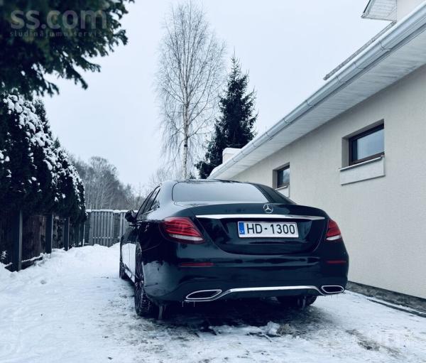 Черный Мерседес E 220 2019 в Рига, объемом двигателя 2.00 л и пробегом 168 тыс. км за 23500 €, фото 11 на AUTOMOTO.COM.LV