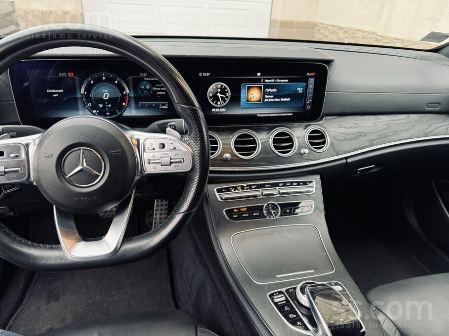 Черный Мерседес E 220 2019 в Рига, объемом двигателя 2.00 л и пробегом 168 тыс. км за 23500 €, фото 17 на AUTOMOTO.COM.LV