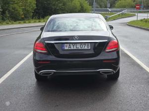 Черный Мерседес E 220 2019 в Каунас, объемом двигателя 1.60 л и пробегом 297 тыс. км за 12600 €, фото 8 на AUTOMOTO.COM.LV
