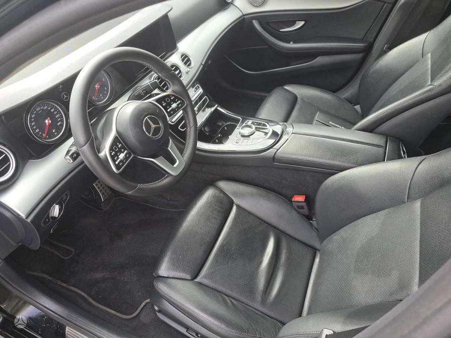 Черный Мерседес E 220 2019 в Каунас, объемом двигателя 1.60 л и пробегом 297 тыс. км за 12600 €, фото 16 на AUTOMOTO.COM.LV