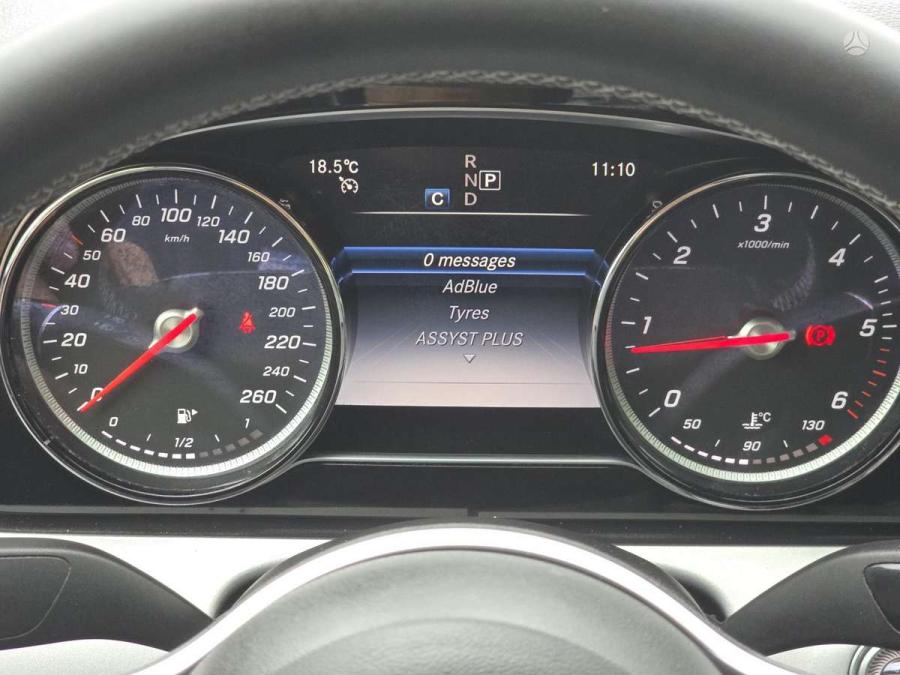Черный Мерседес E 220 2019 в Каунас, объемом двигателя 1.60 л и пробегом 297 тыс. км за 12600 €, фото 21 на AUTOMOTO.COM.LV