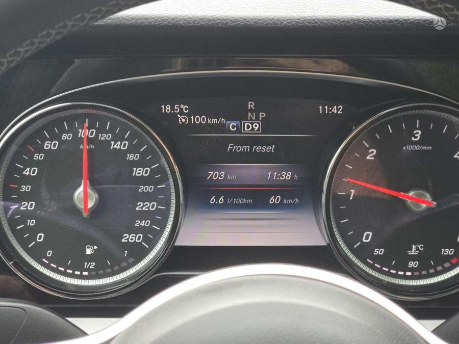 Черный Мерседес E 220 2019 в Каунас, объемом двигателя 1.60 л и пробегом 297 тыс. км за 12600 €, фото 24 на AUTOMOTO.COM.LV