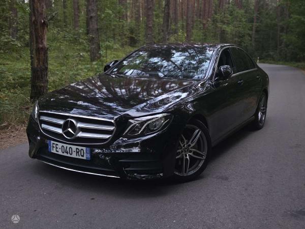 Melns Mercedes-Benz E 220 2019 Viļņa, ar dzinēja tilpumu 1.95 L un nobraukumu 292 tūkst. km par 19500 €, foto 4 vietnē AUTOMOTO.COM.LV